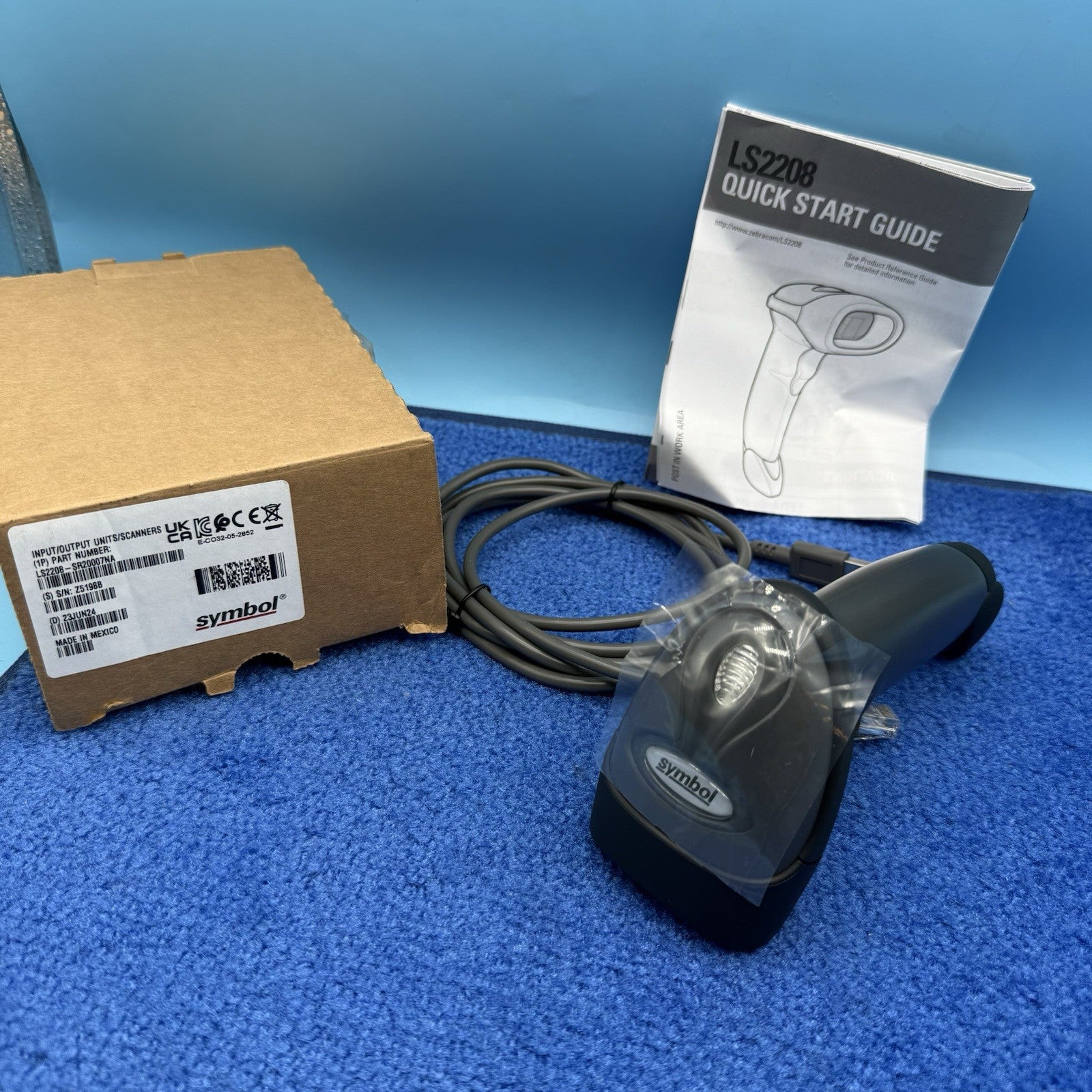 Symbol LS2208 USB Handheld Barcode Scanner w/ Cable LS2208-SR20007NA ...